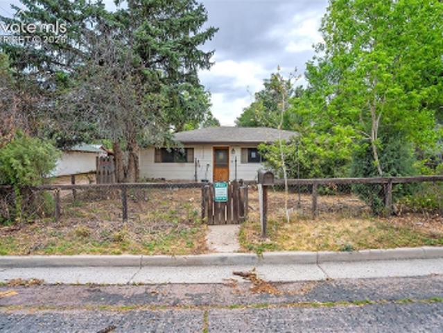 N 32nd St