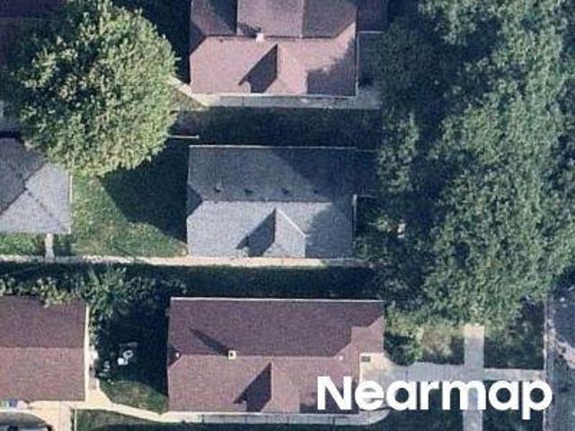 N 32nd St