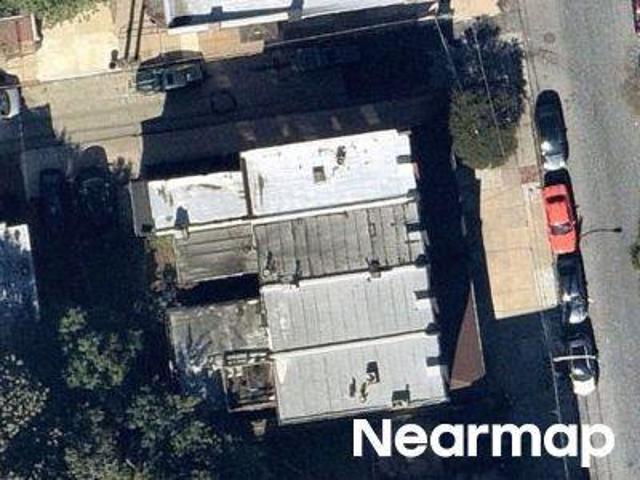 N 32nd St