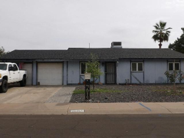 N 32nd Pl