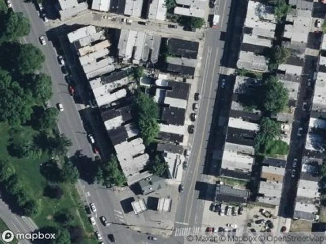 N 33rd St