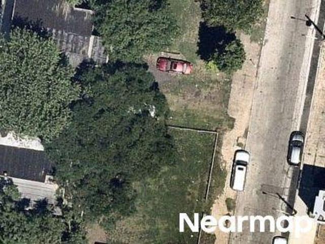 N 3rd St