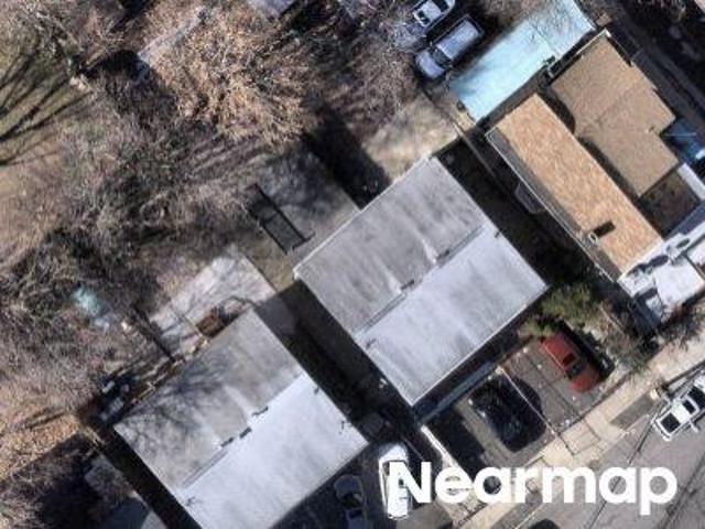 N 3rd St