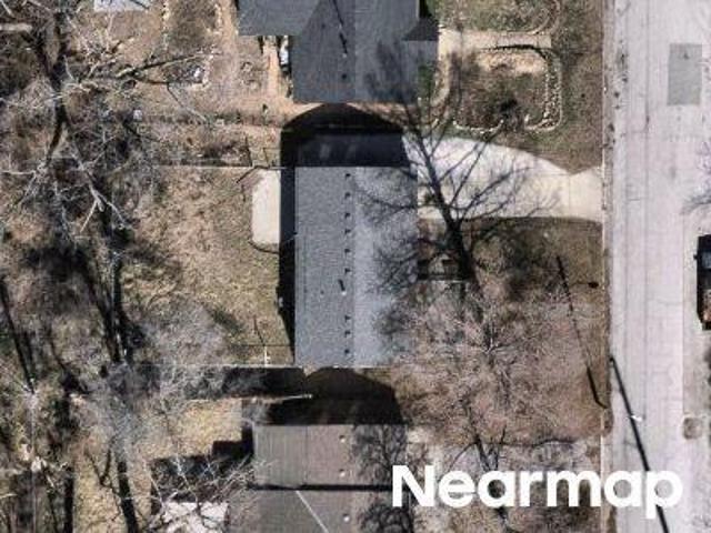N 44th St