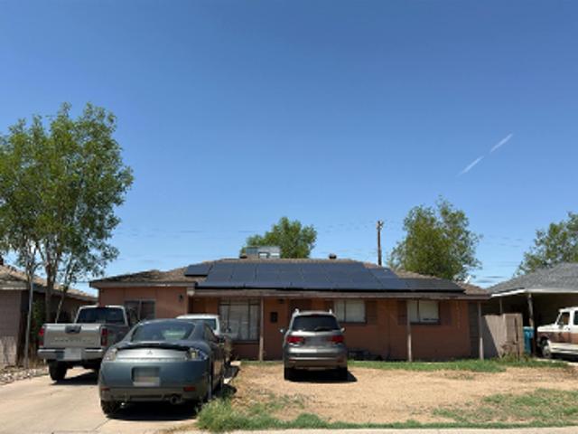 N 48th Ave