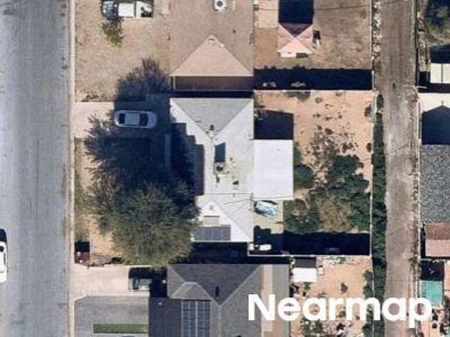 N 48th Dr