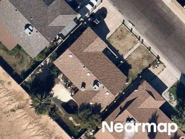 N 48th Ln