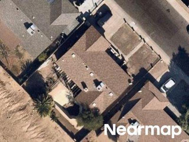 N 48th Ln