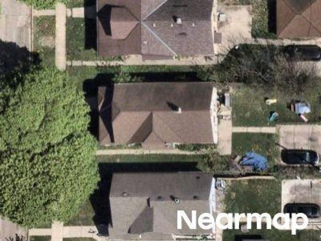 N 40th St