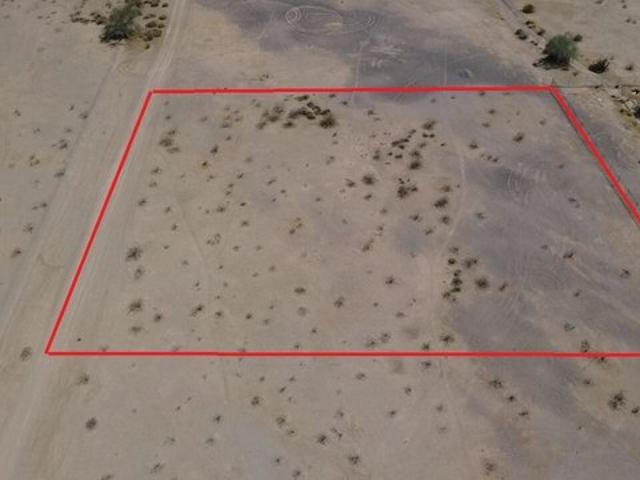 N 418th Ave Unit 658, Tonopah, AZ 85354