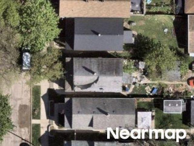 N 41st St