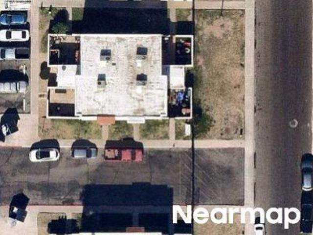 N 42nd Ln