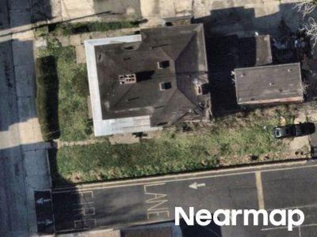 N 43rd St