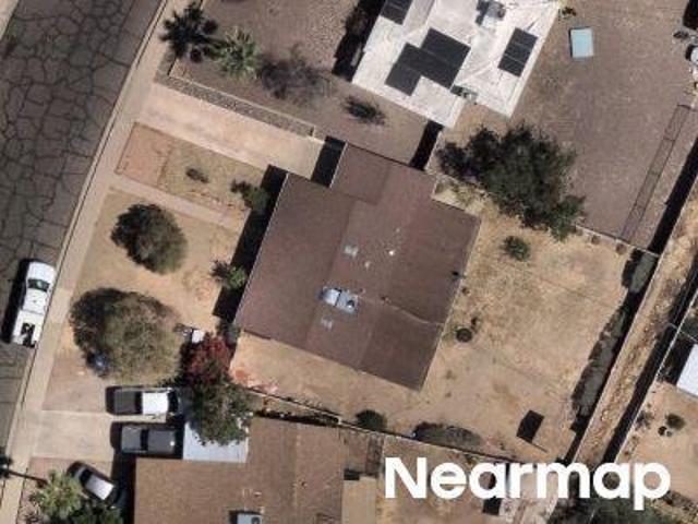 N 4th Ave