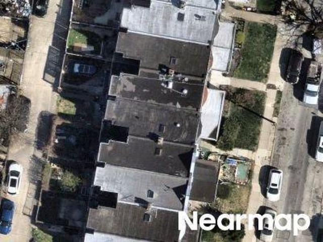 N 4th St