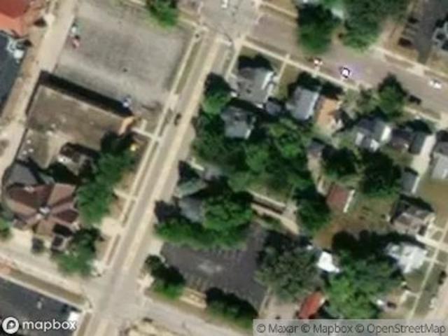 N 4th St