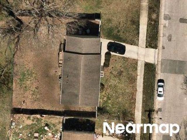 N 4th St