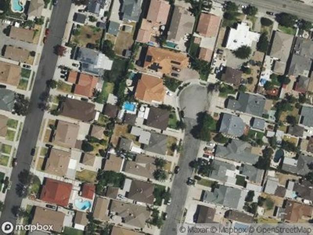 N 4th St