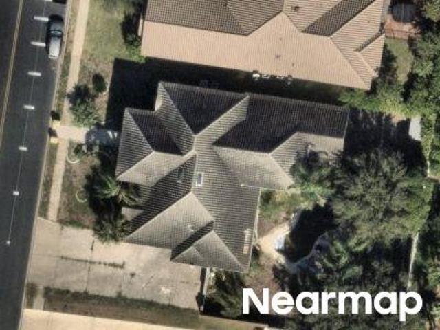 N 4th St