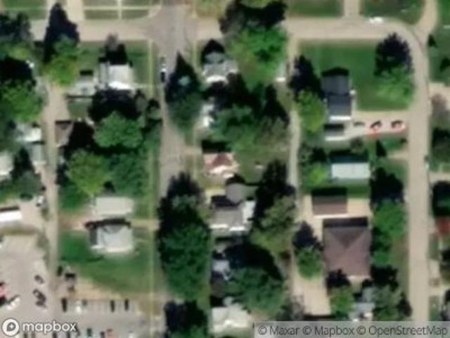 N 4th St