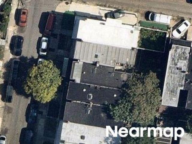 N 4th St