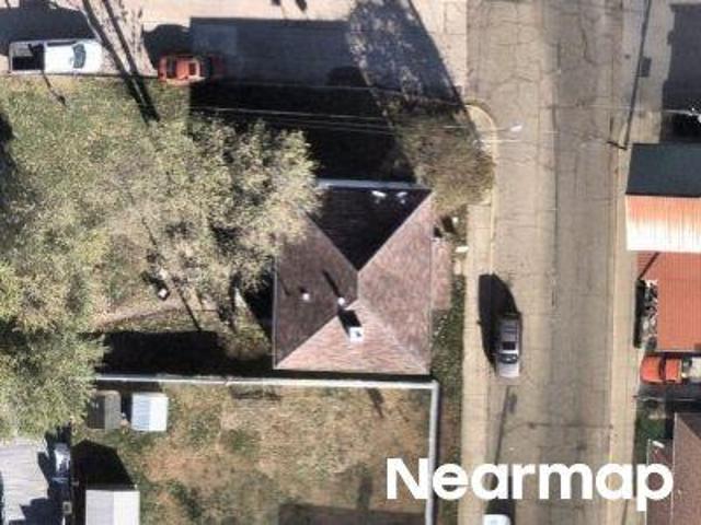 N 4th St