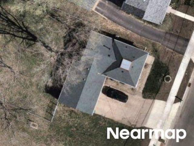 N 4th St