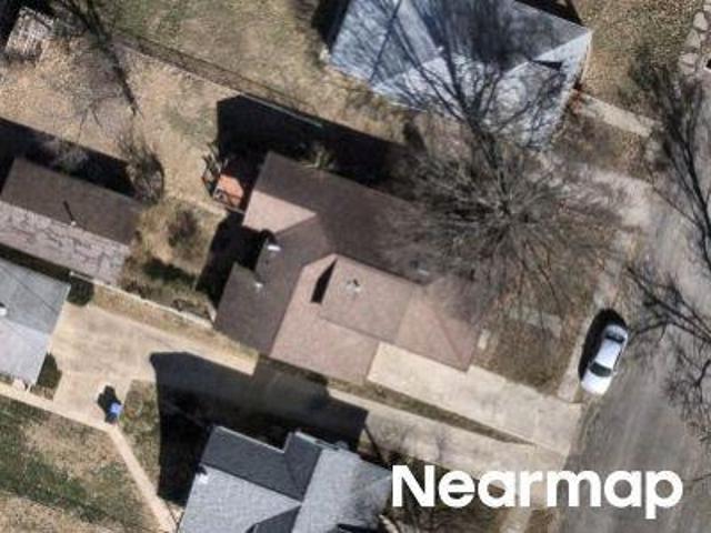 N 4th St