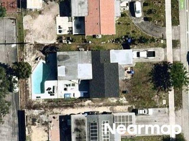 N 56th Ave