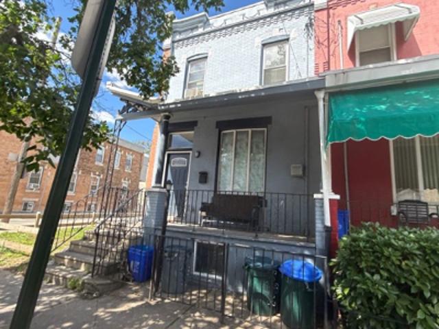 N 53rd St