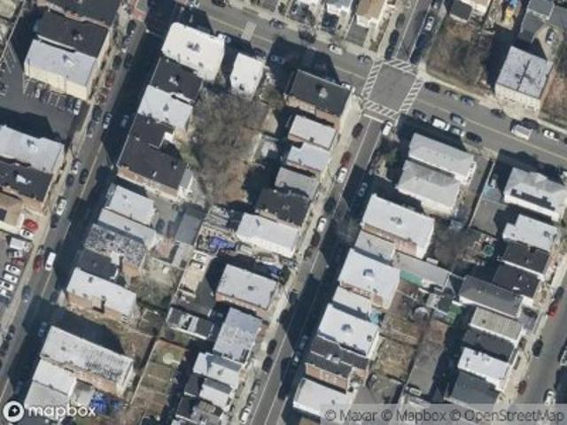 N 5th St