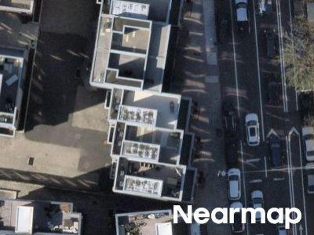N 5th St