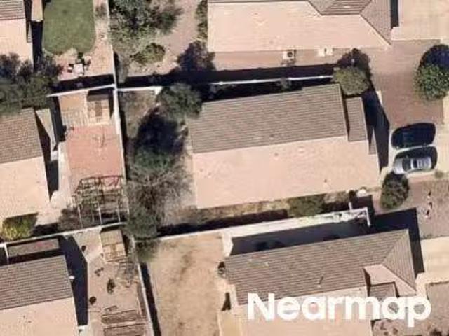 N 65th Dr
