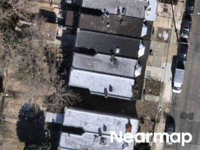 N 61st St