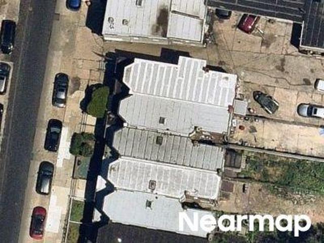 N 61st St