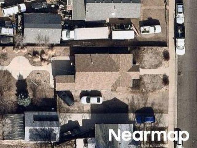 N 6th Ave