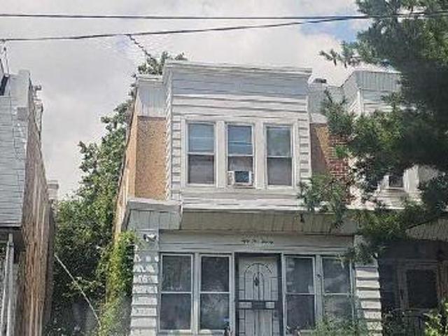 N 6th St
