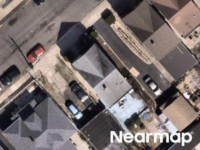 N 6th St