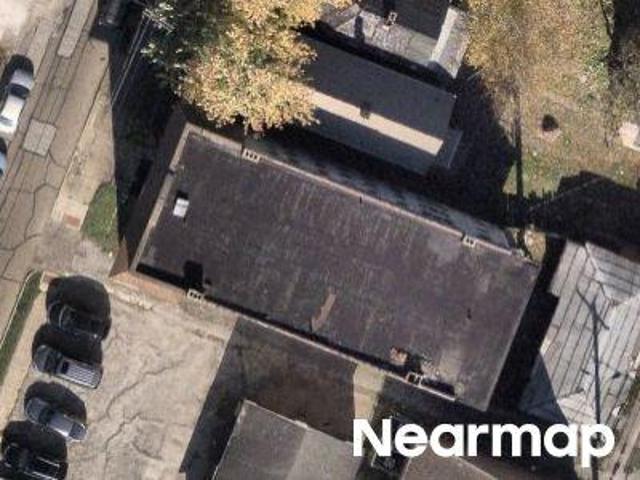 N 6th St