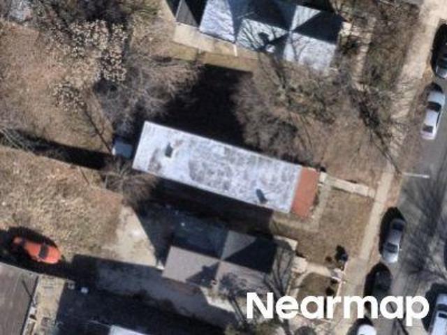 N 6th St