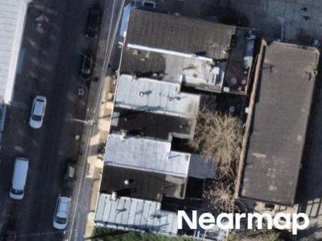 N 6th St