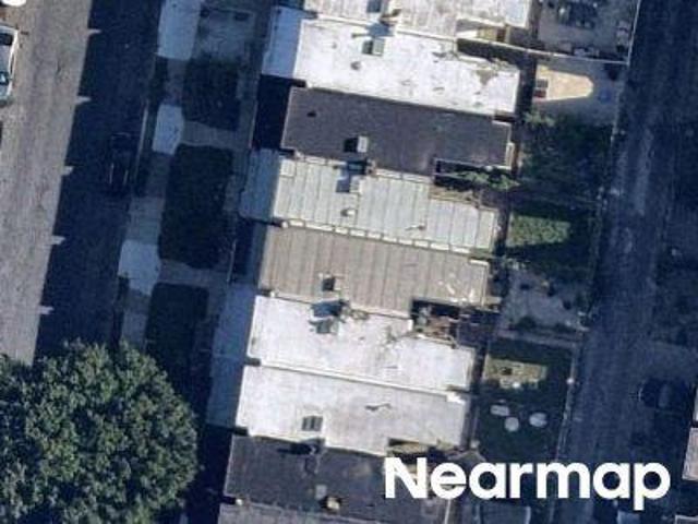 N 7th St