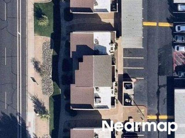 N 7th St