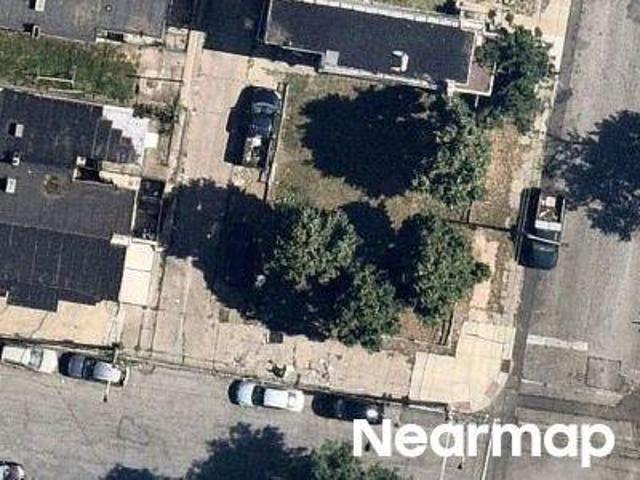N 7th St