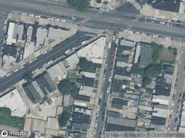 N 7th St
