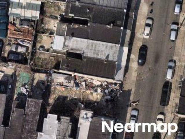 N 7th St