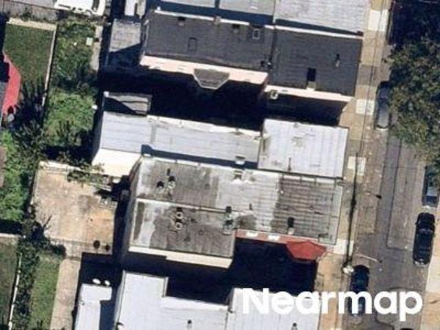 N 7th St