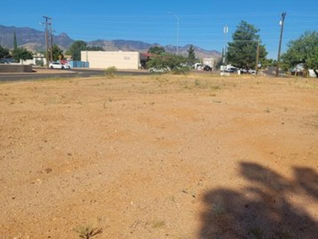 N 7th St Unit 20, Sierra Vista, AZ 85635