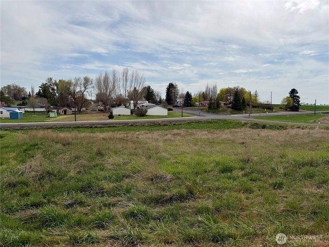N 7th St, Almira, WA 99103
