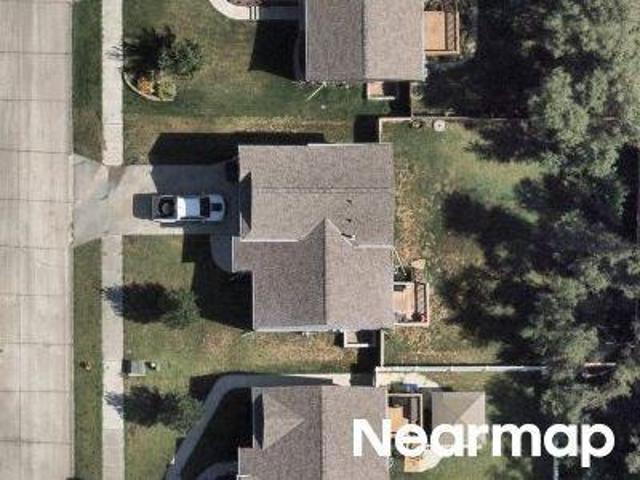 N 84th St